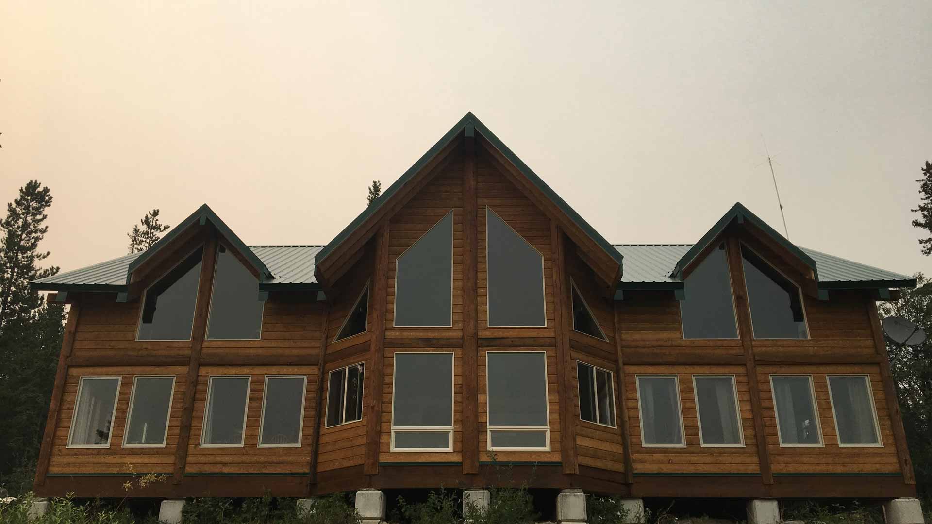 Wilderness Getaway Destination - Crystal Lake Resort BC
